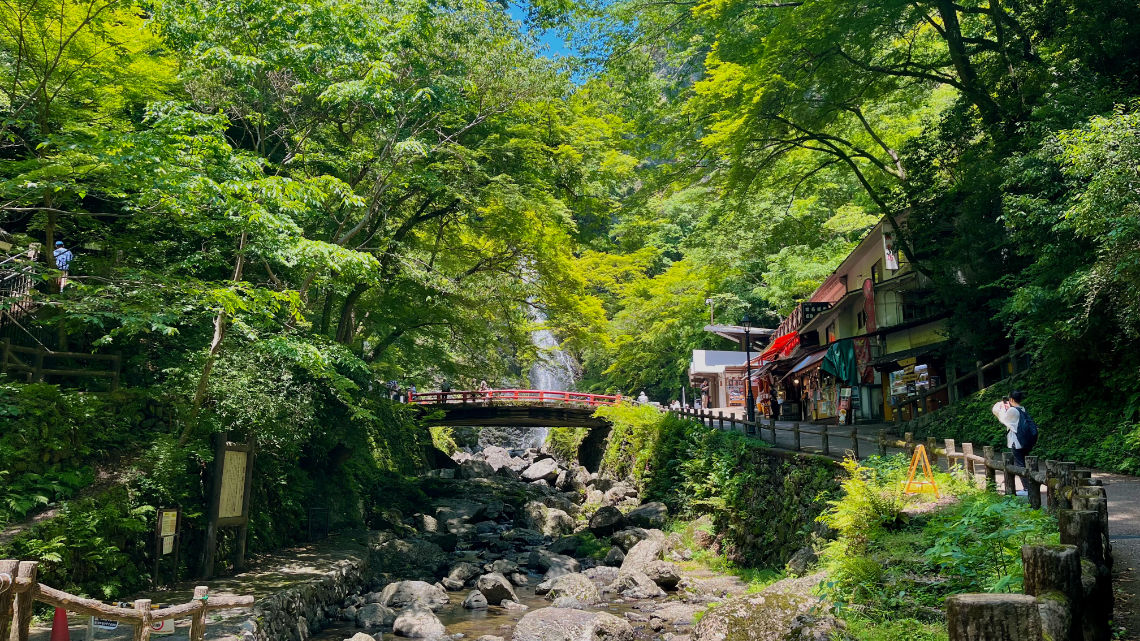 Minoo Falls – Accessibility Guide (Wheelchair Access & More)